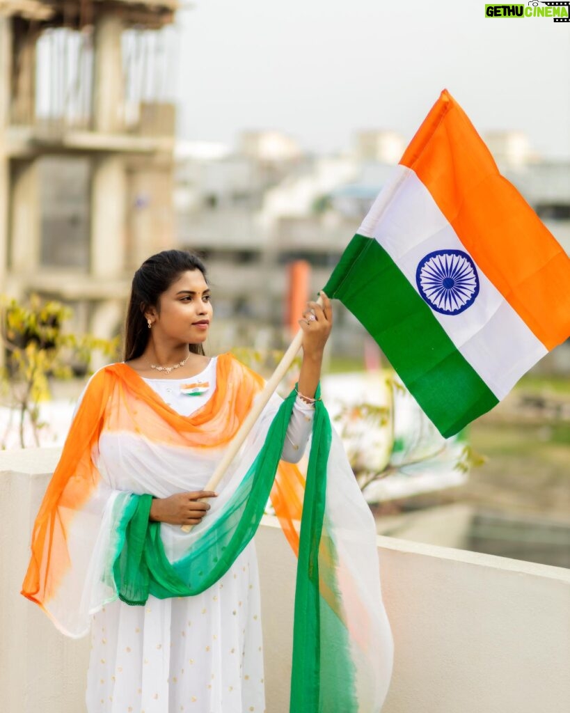 Actress Elakkiya HD Instagram Photos and Wallpapers January 2024 ...