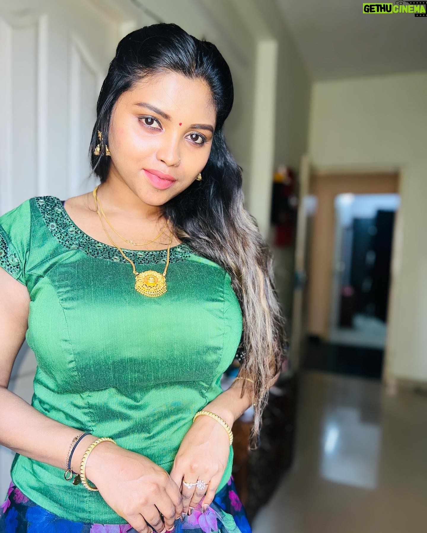 Elakkiya Wiki, Biography, Age, Gallery, Spouse and more