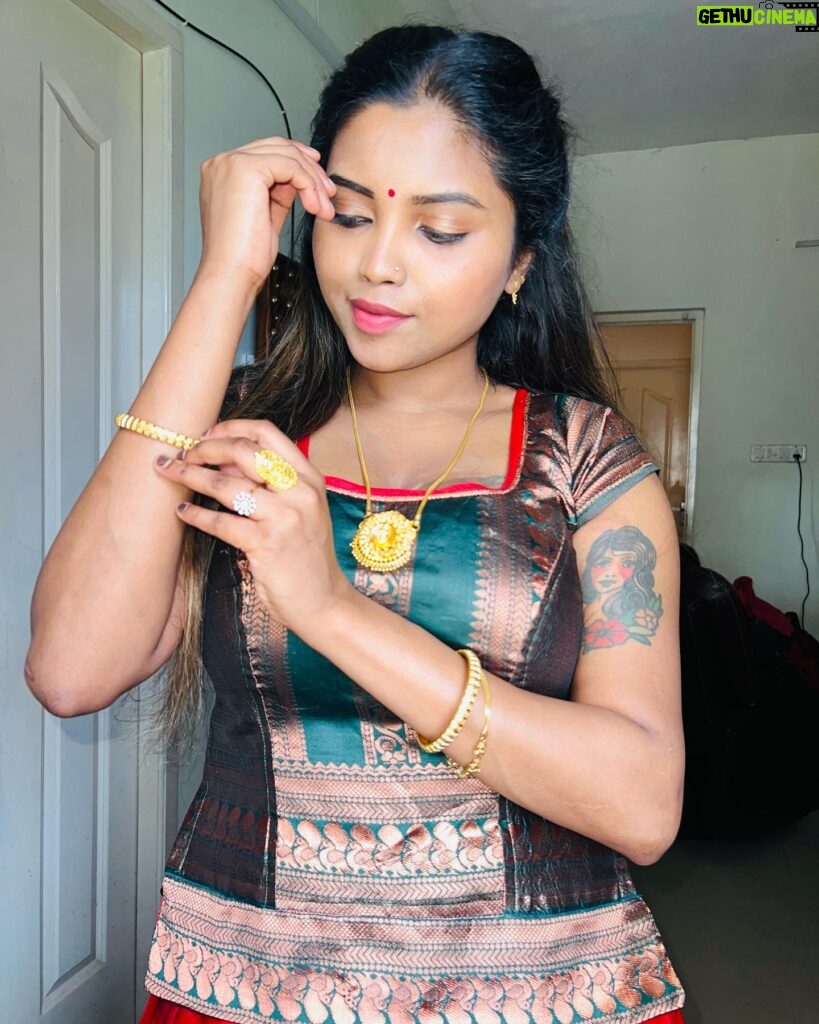 Actress Elakkiya HD Instagram Photos and Wallpapers January 2024 ...