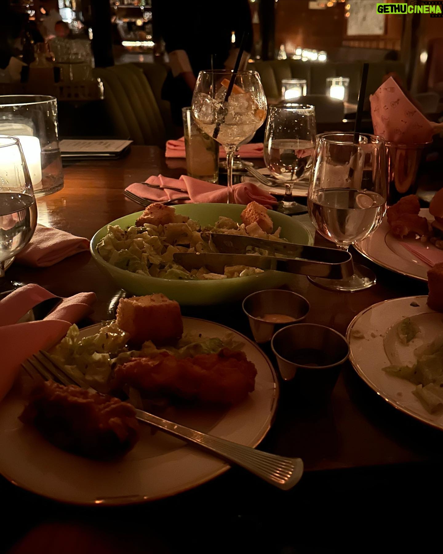 Ellie Brown Instagram – Strip clubs and dollar bills | Gethu Cinema