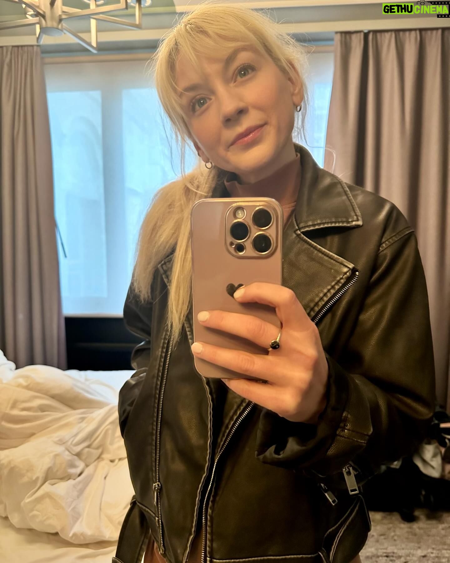 Emily Kinney Instagram – Back on conspiracy theory tiktok 😩😎👾 | Gethu ...