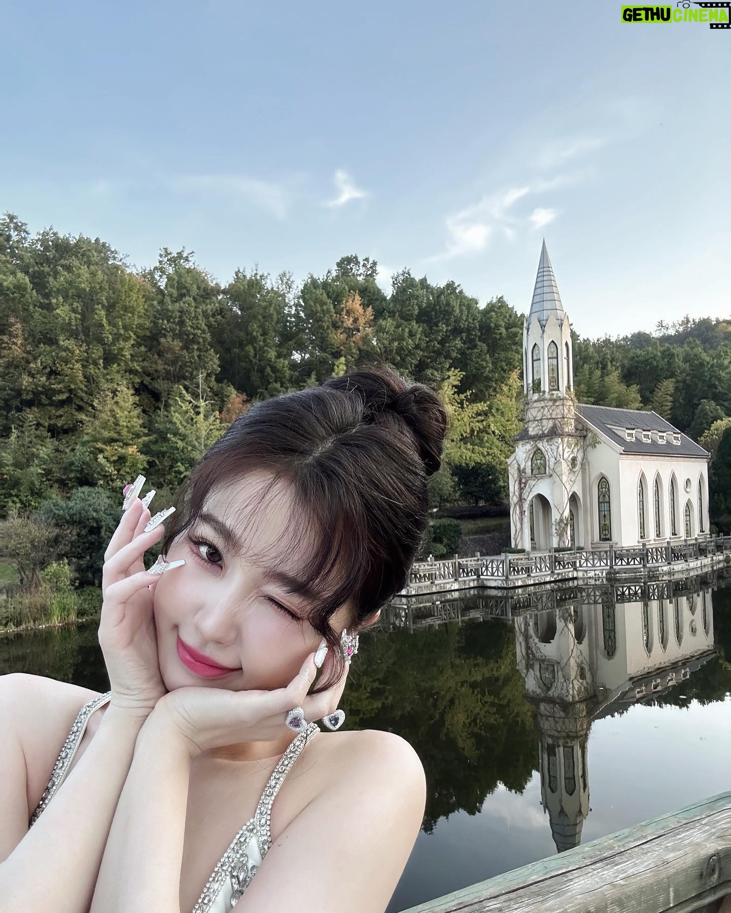 Yu Shuxin Wiki, Biography, Age, Gallery, Spouse and more