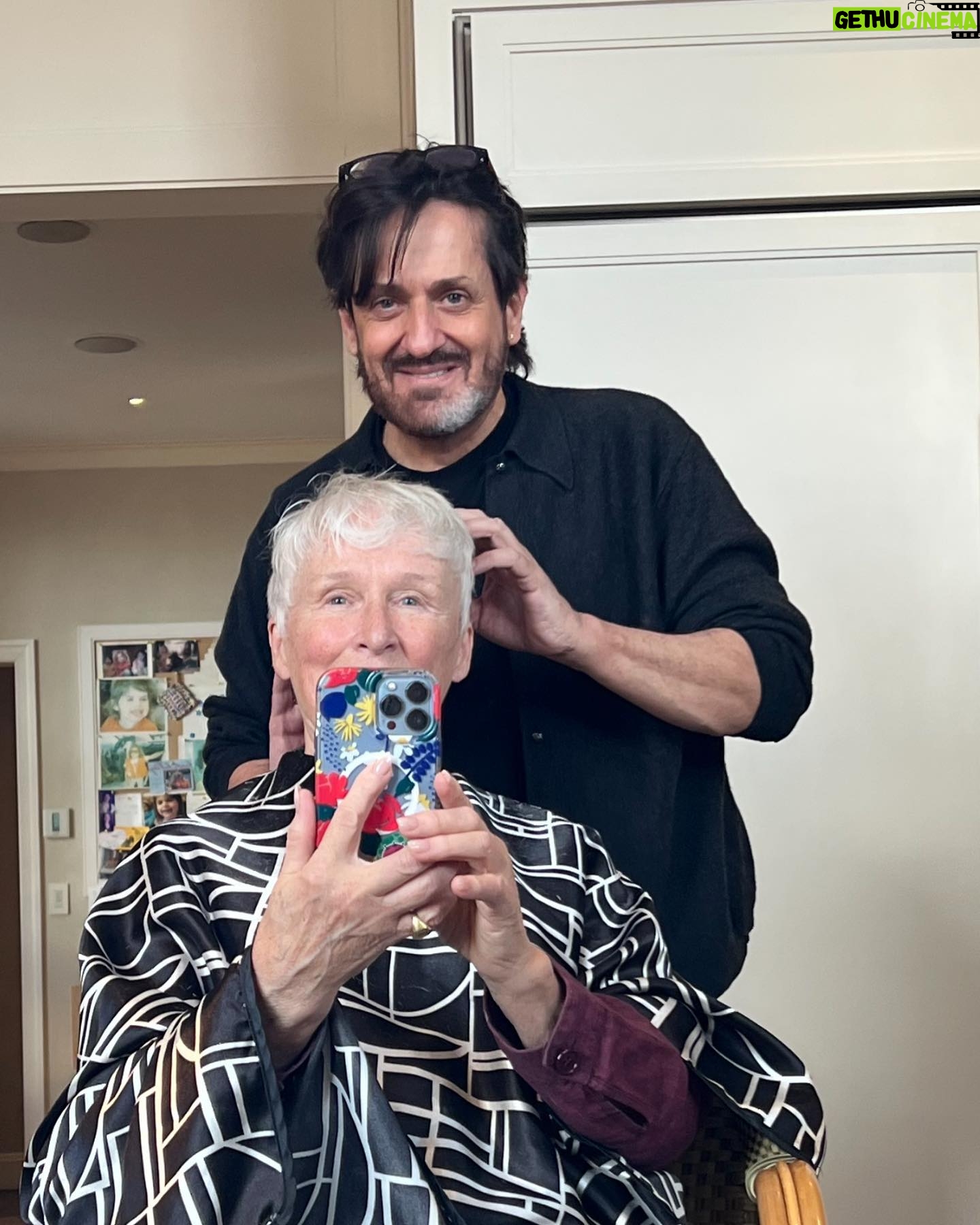 Glenn Close Instagram – Curtis William warming up@for MET GALA! | Gethu ...