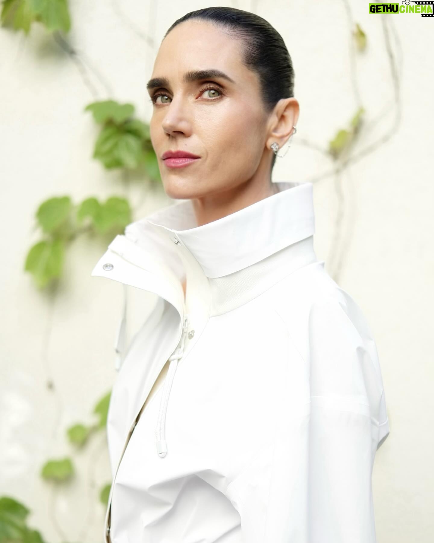 Jennifer Connelly Instagram – #DarkMatter premiere glam | Gethu Cinema
