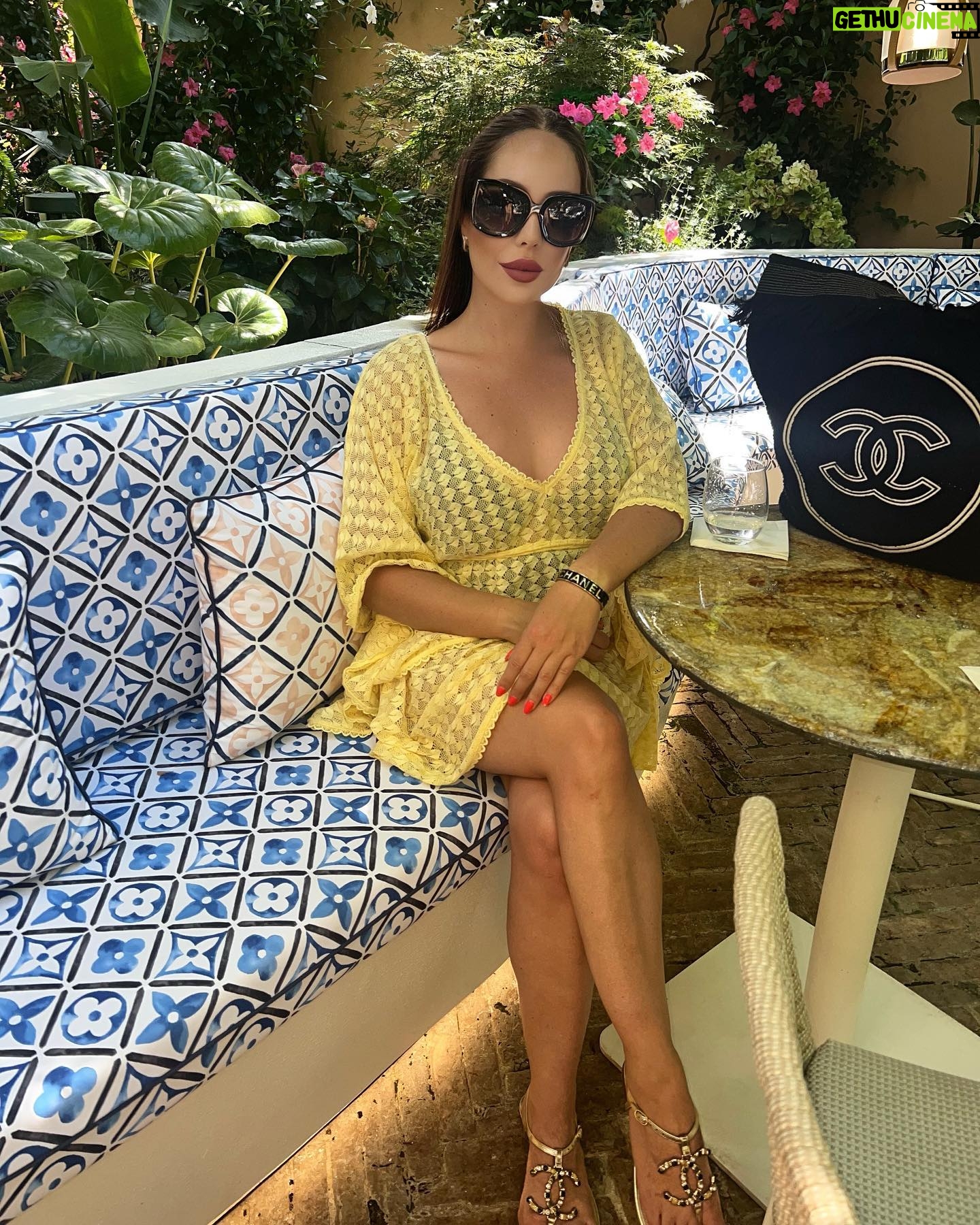 Kim Glow Wiki, Biography, Age, Gallery, Spouse and more