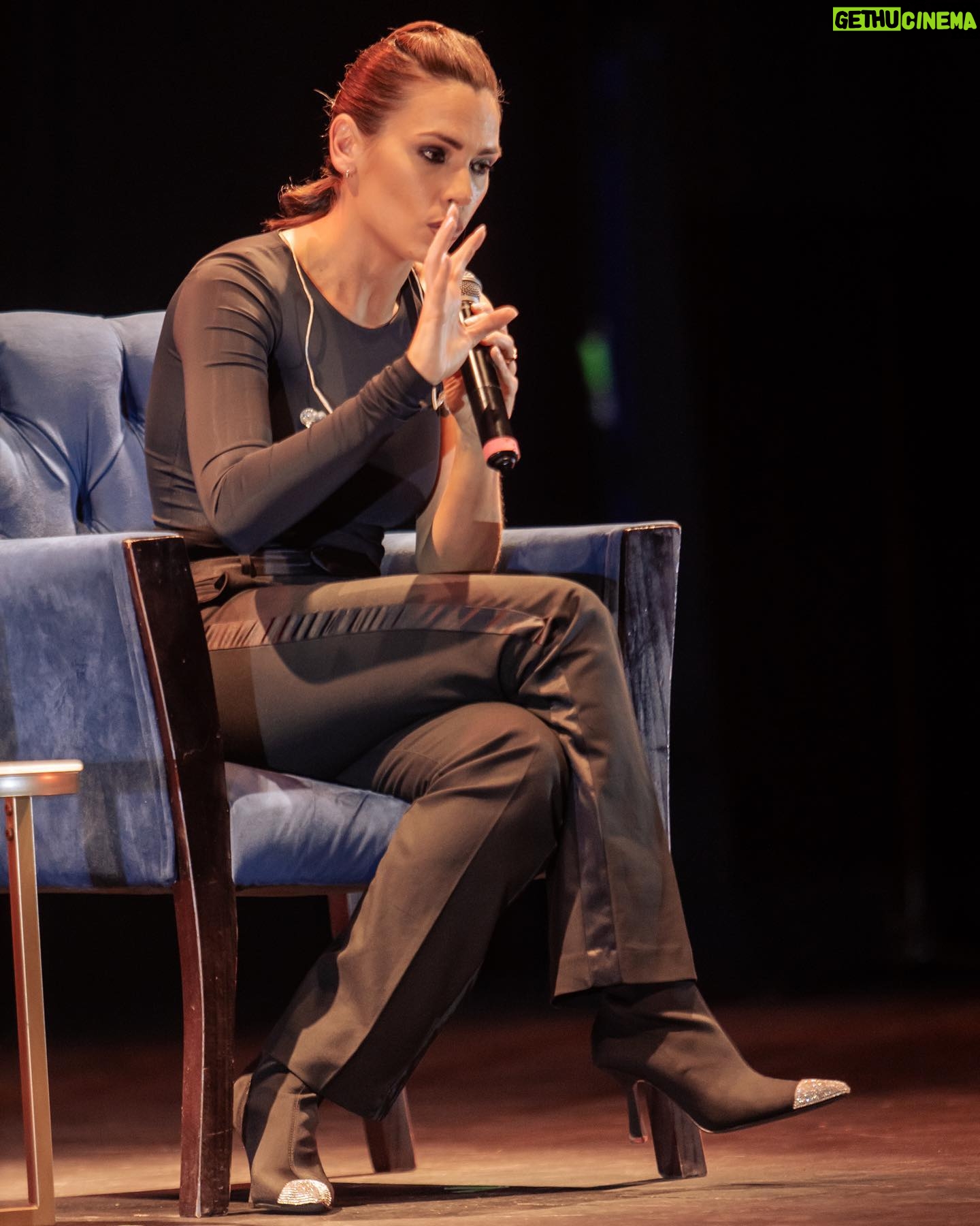 Laura Chimaras Instagram – Ya en el hotel en Argentina, veo las fotos ...