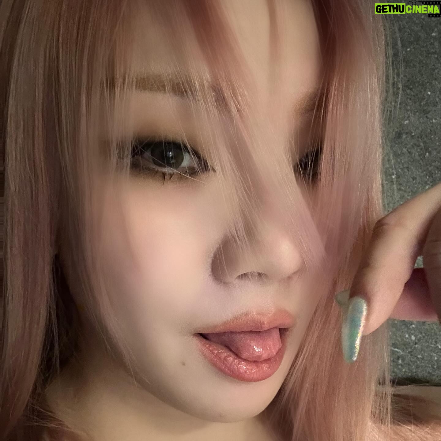 Lee Chae-rin Instagram – Cherry Blossom SZN | Gethu Cinema