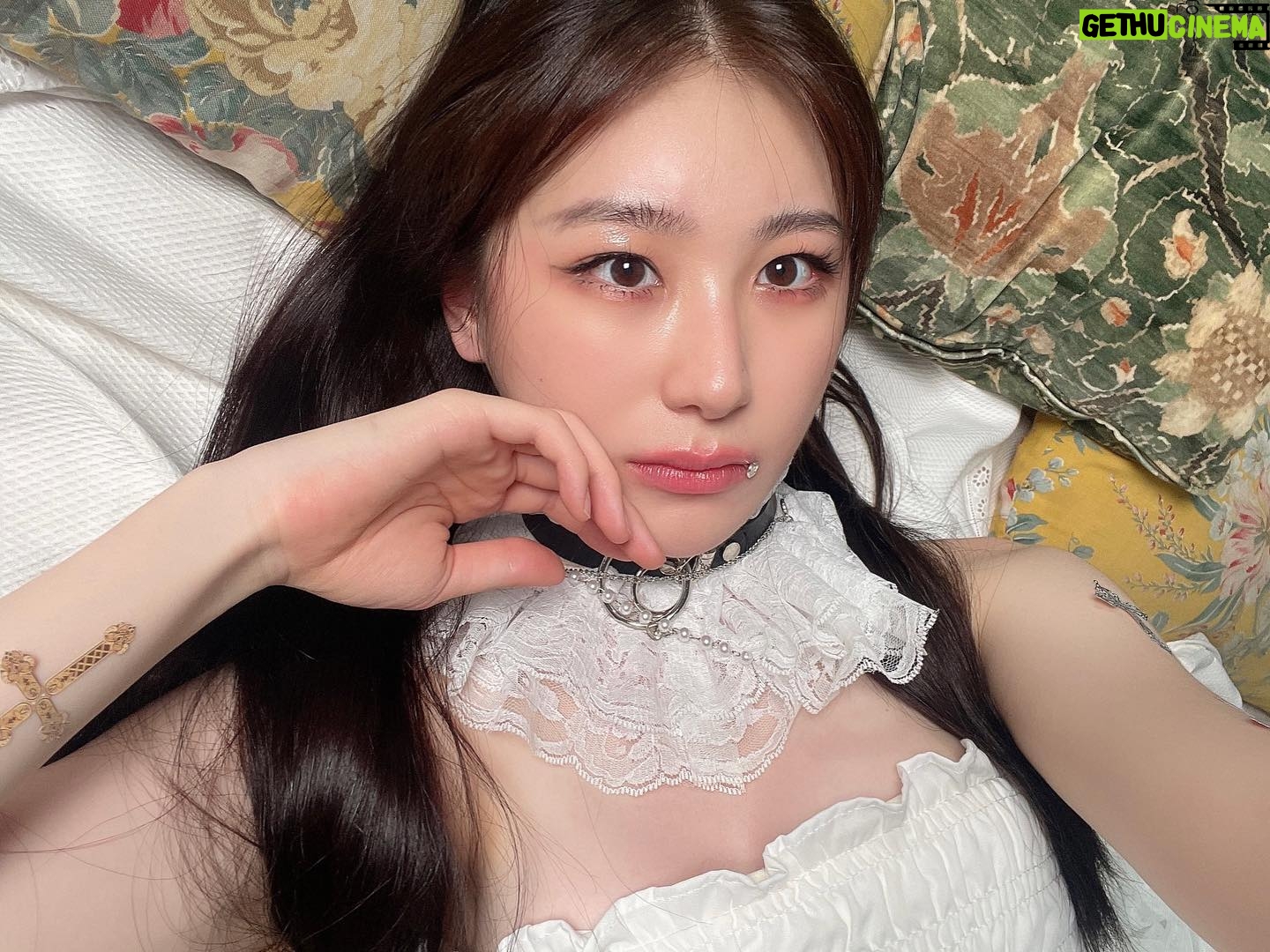 Actress Lee Chae-yeon HD Instagram Photos and Wallpapers December 2022 ...