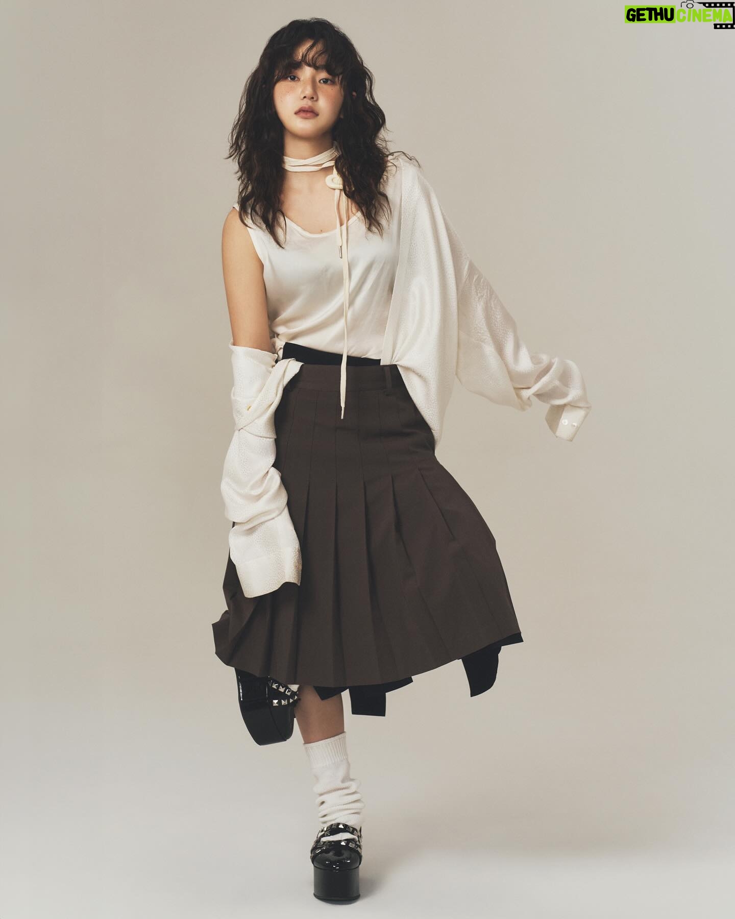 Lee Eun-saem Instagram – . Photographer. @hongseongjip_ Art Director ...