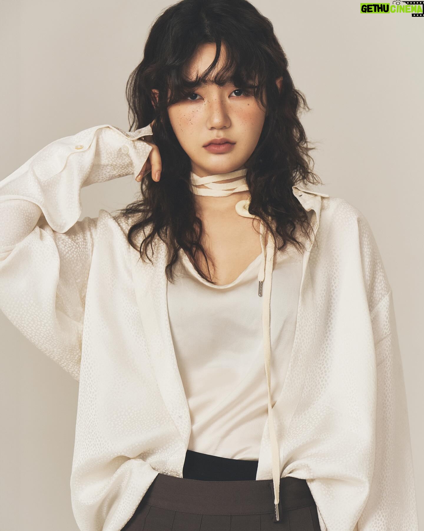 Lee Eun-saem Instagram – . Photographer. @hongseongjip_ Art Director ...
