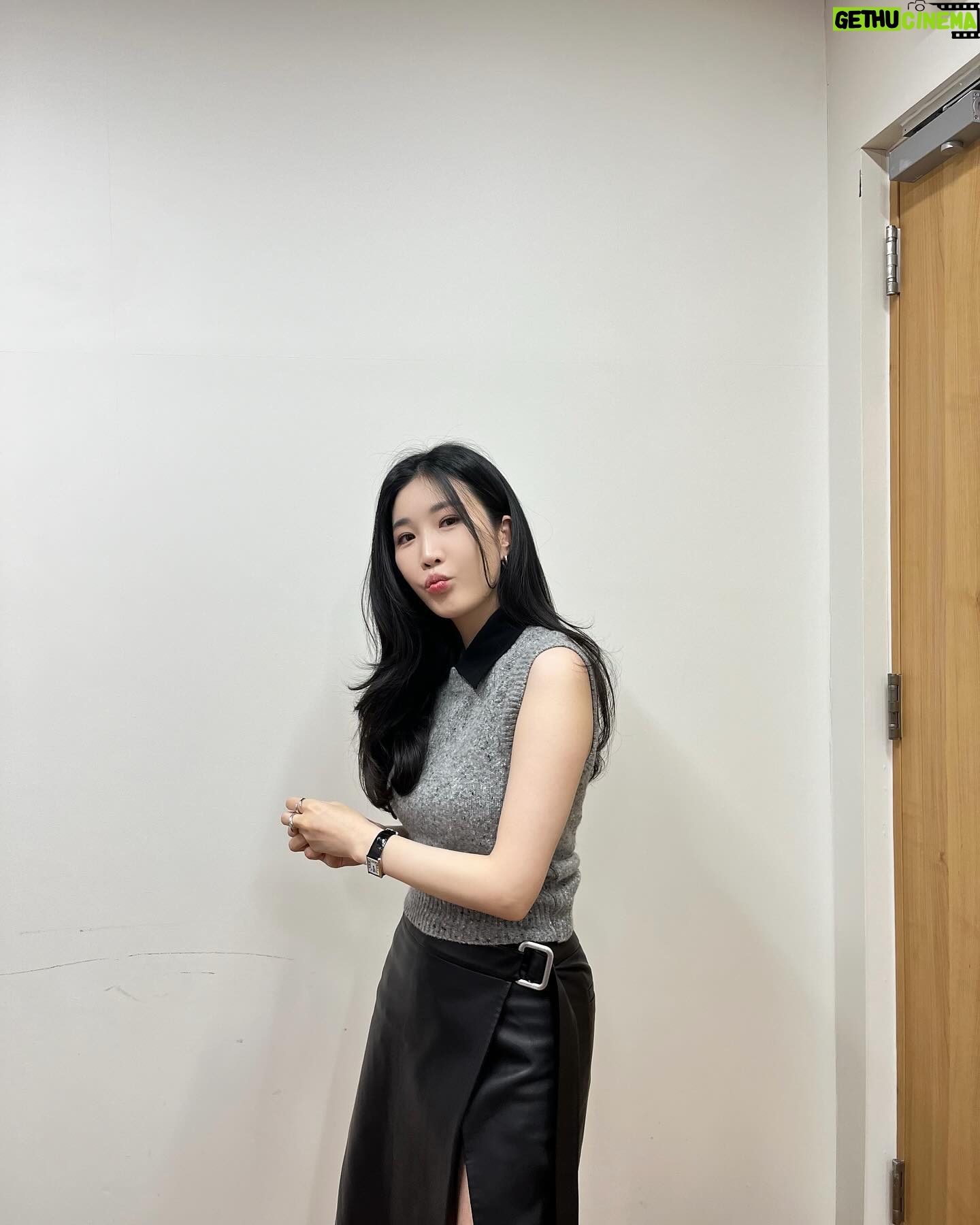 Actress Lee Hae-ri HD Instagram Photos and Wallpapers May 2024 | Gethu ...