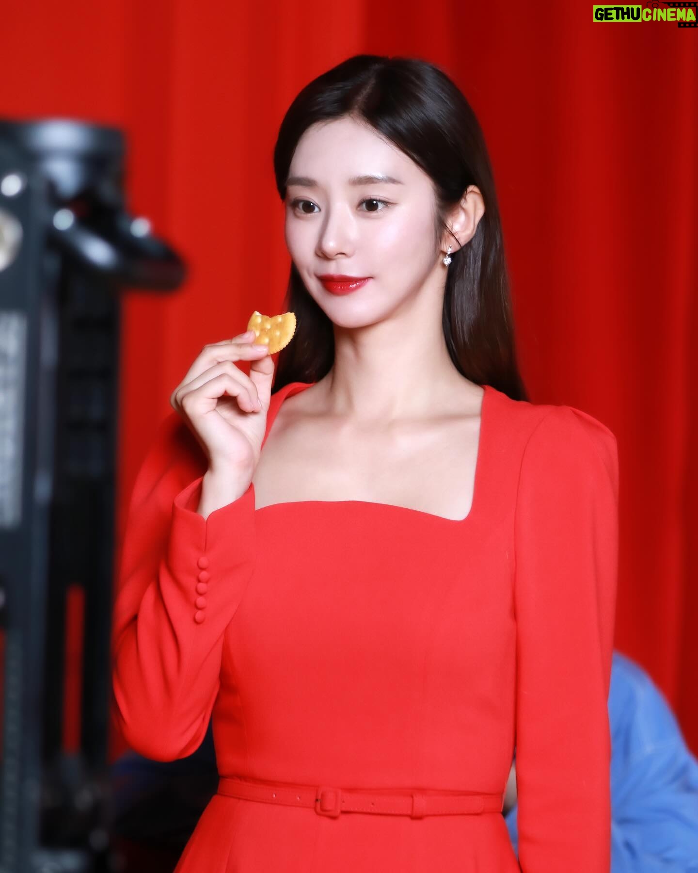 Actress Lee Ju-bin HD Instagram Photos and Wallpapers February 2024 | Gethu Cinema