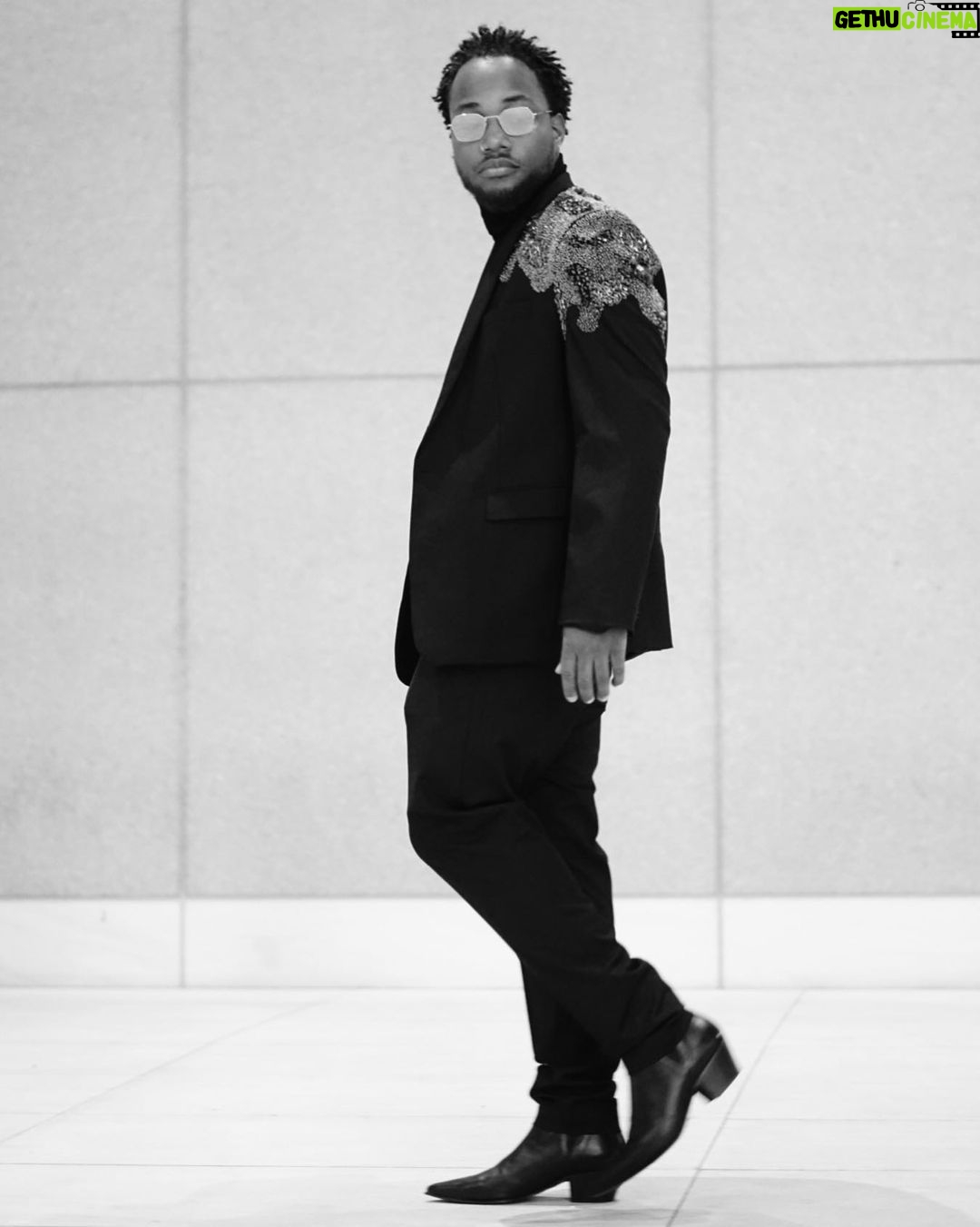 Leon G. Thomas III Instagram – Shout out to @alexdakid for putting ...