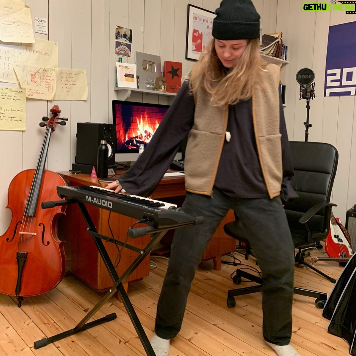 Marie Ulven Ringheim Instagram – just music tingz | Gethu Cinema