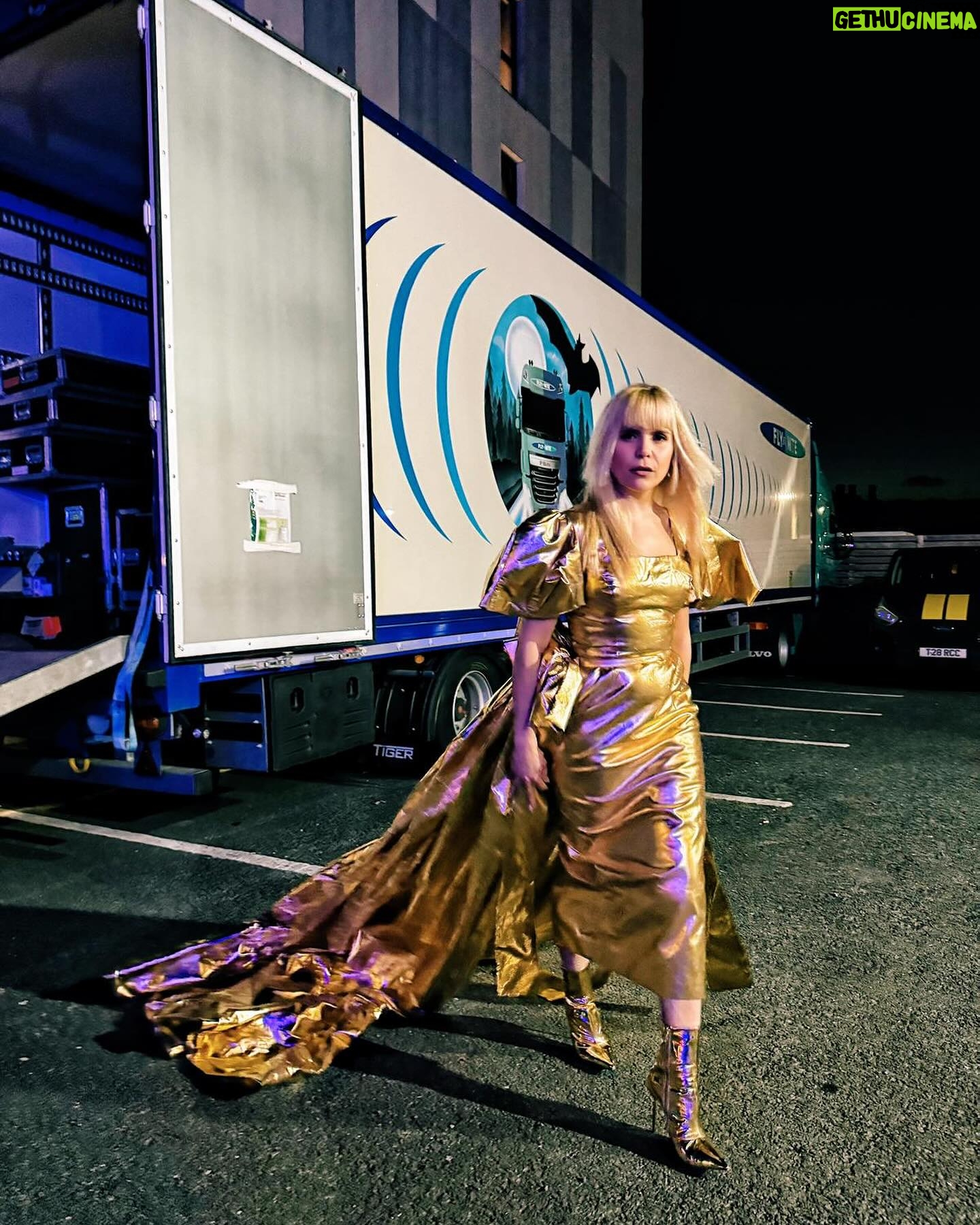 Paloma Faith Instagram – Slaying in Britain’s ocean city !! Styling by ...