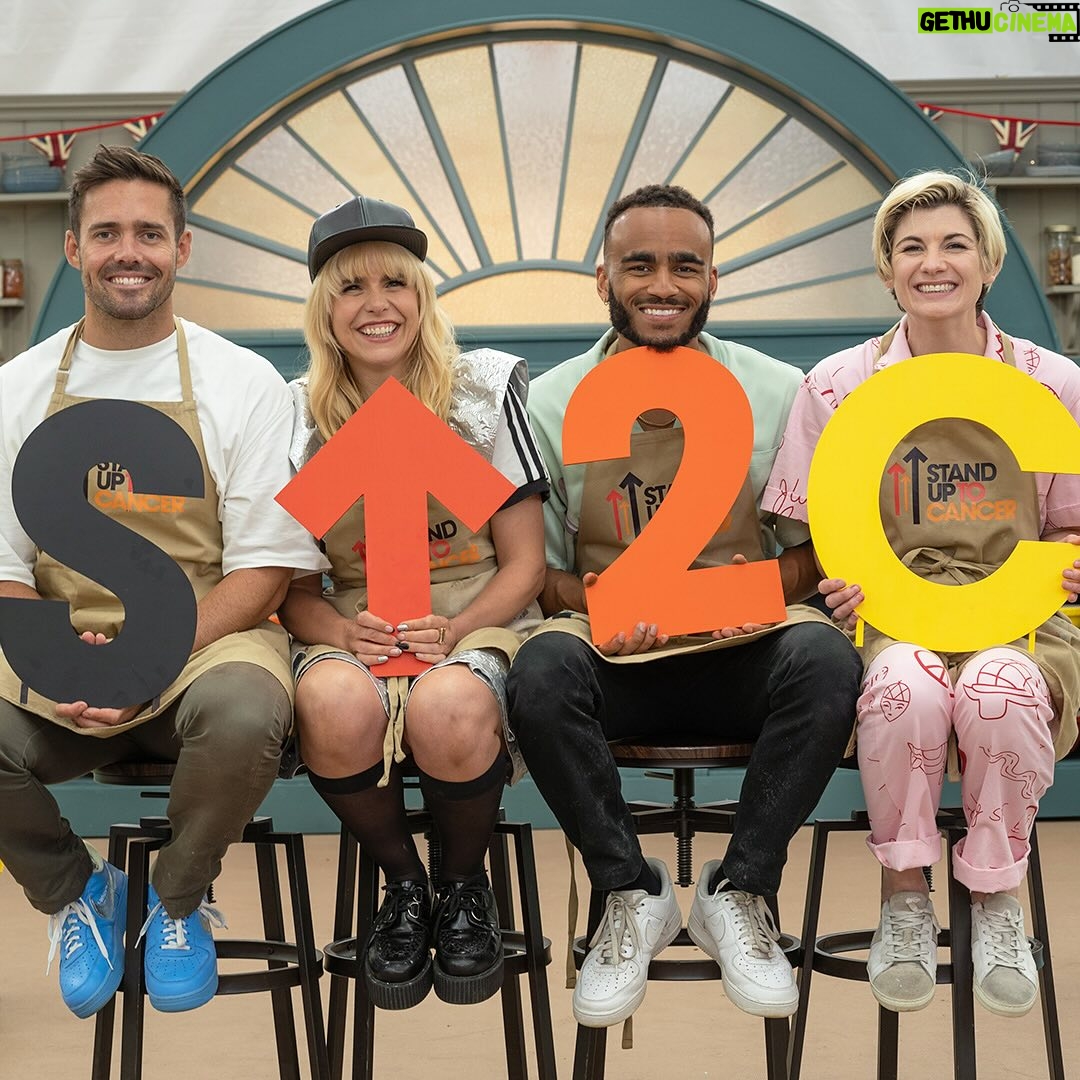 Paloma Faith Instagram – Ready for my turn at the gingham altar ! So ...