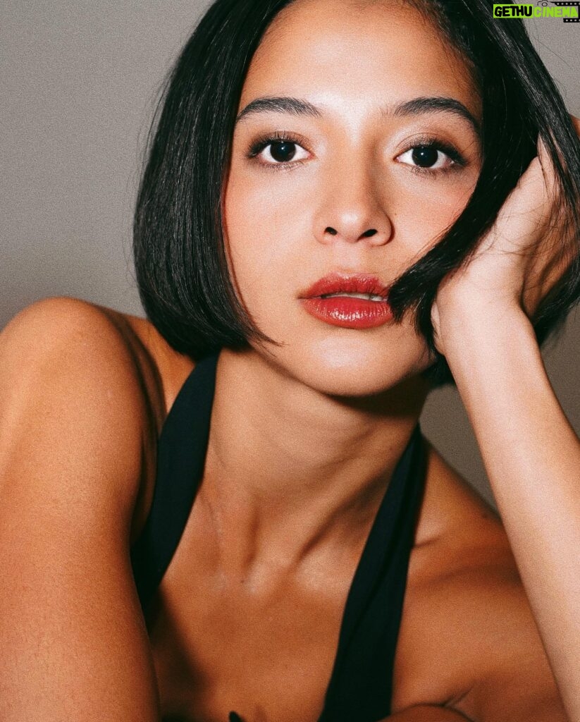Actress Putri Marino HD Instagram Photos and Wallpapers February 2023 ...