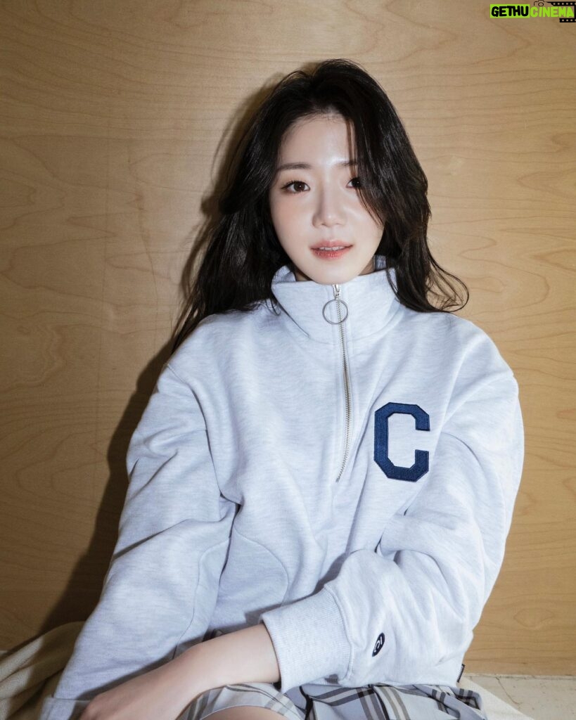Actress Shin Ji-yeon HD Instagram Photos and Wallpapers July 2022 ...