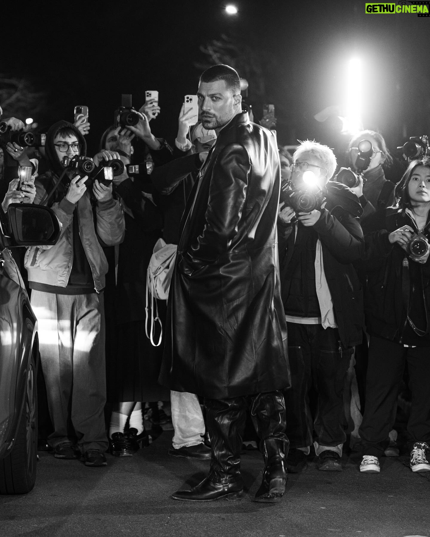 Simone Susinna Instagram – A night with @muglerofficial @davidso75 ...