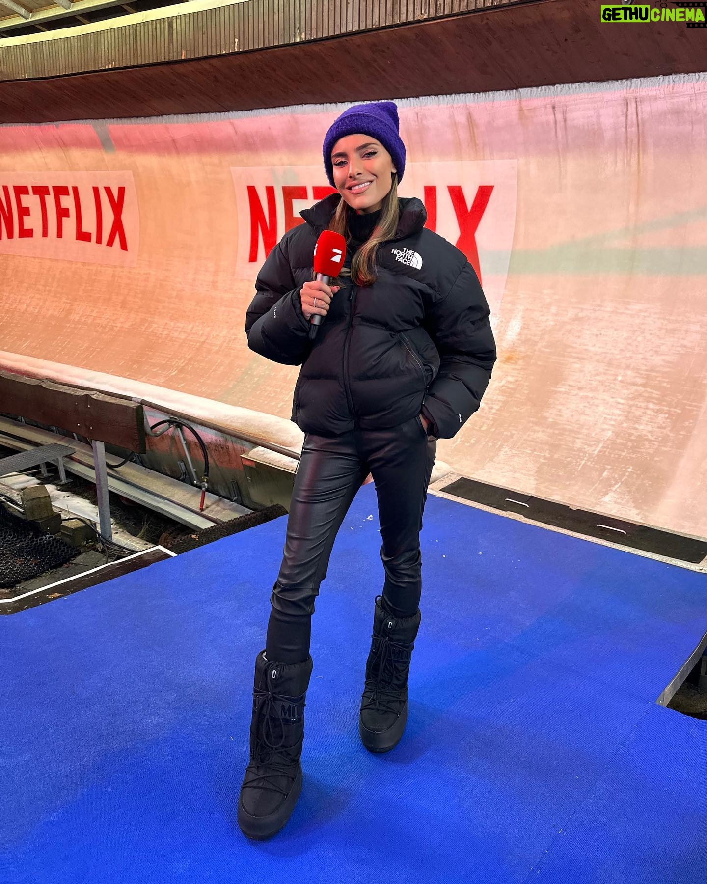 Actress Sophia Thomalla HD Instagram Photos and Wallpapers May 2024 ...