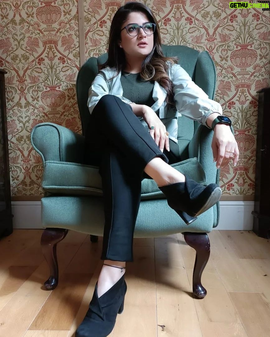 Actress Srabanti Chatterjee HD Instagram Photos and Wallpapers February ...