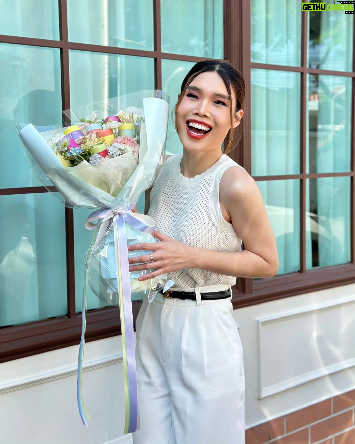 Tachakorn Boonlupyanun Instagram – ส่งช่อดอกไม้ยาดม @freshluck_official จากร้าน @morningglory ...