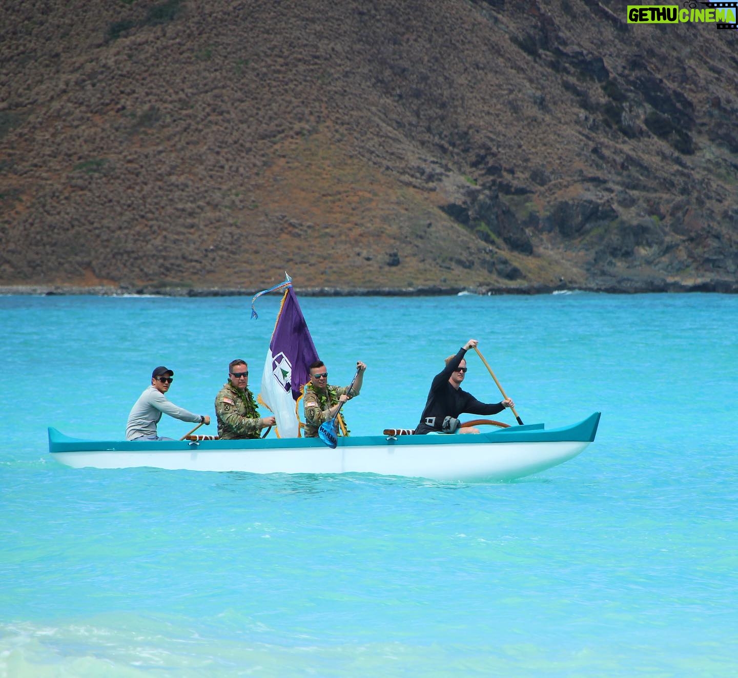 Tulsi Gabbard Instagram – On the sunny shores of Oahu the Frontier ...