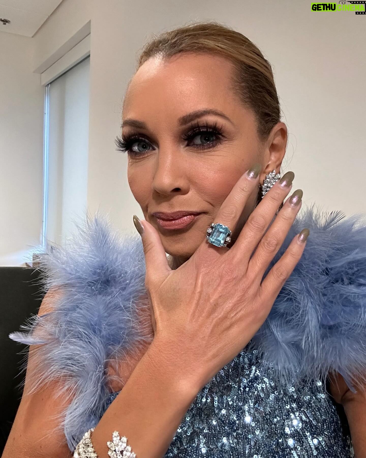 Vanessa Williams Instagram – Look who stopped by today’s ...