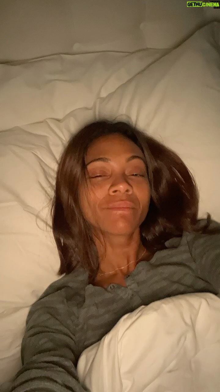 Zoe Saldaña Instagram – The faces of late. #selfies #nofilter | Gethu ...