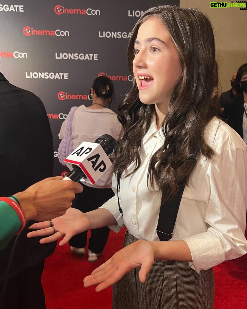 Actress Abby Ryder Fortson HD Instagram Photos and Wallpapers May 2022 ...