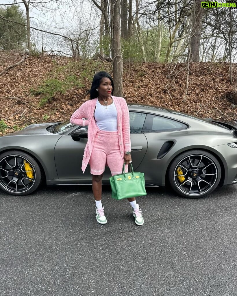 Actress Adjua Styles HD Instagram Photos and Wallpapers June 2024 ...