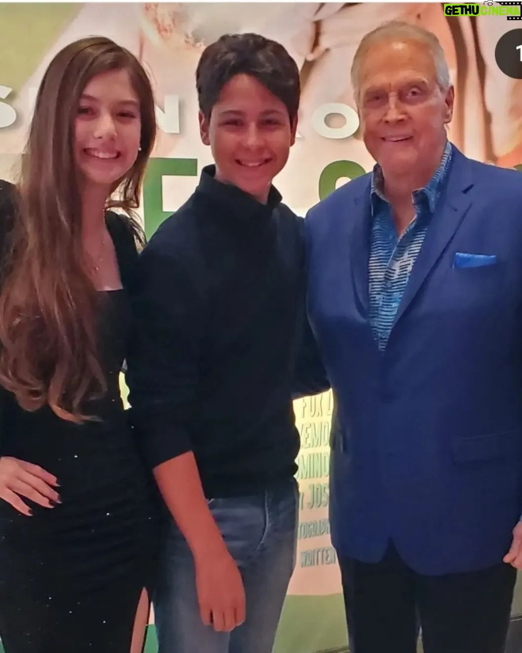 Actress Alexis Arnold HD Instagram Photos and Wallpapers July 2023 ...