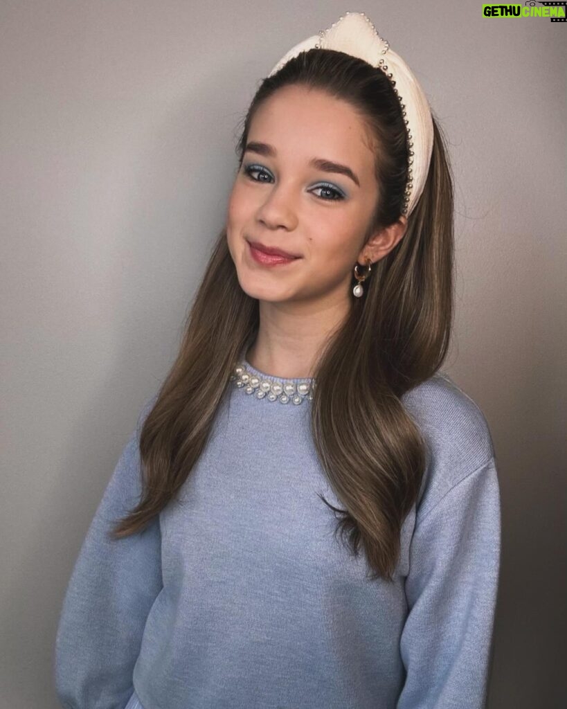 Actress Alisha Weir HD Instagram Photos and Wallpapers April 2024 ...