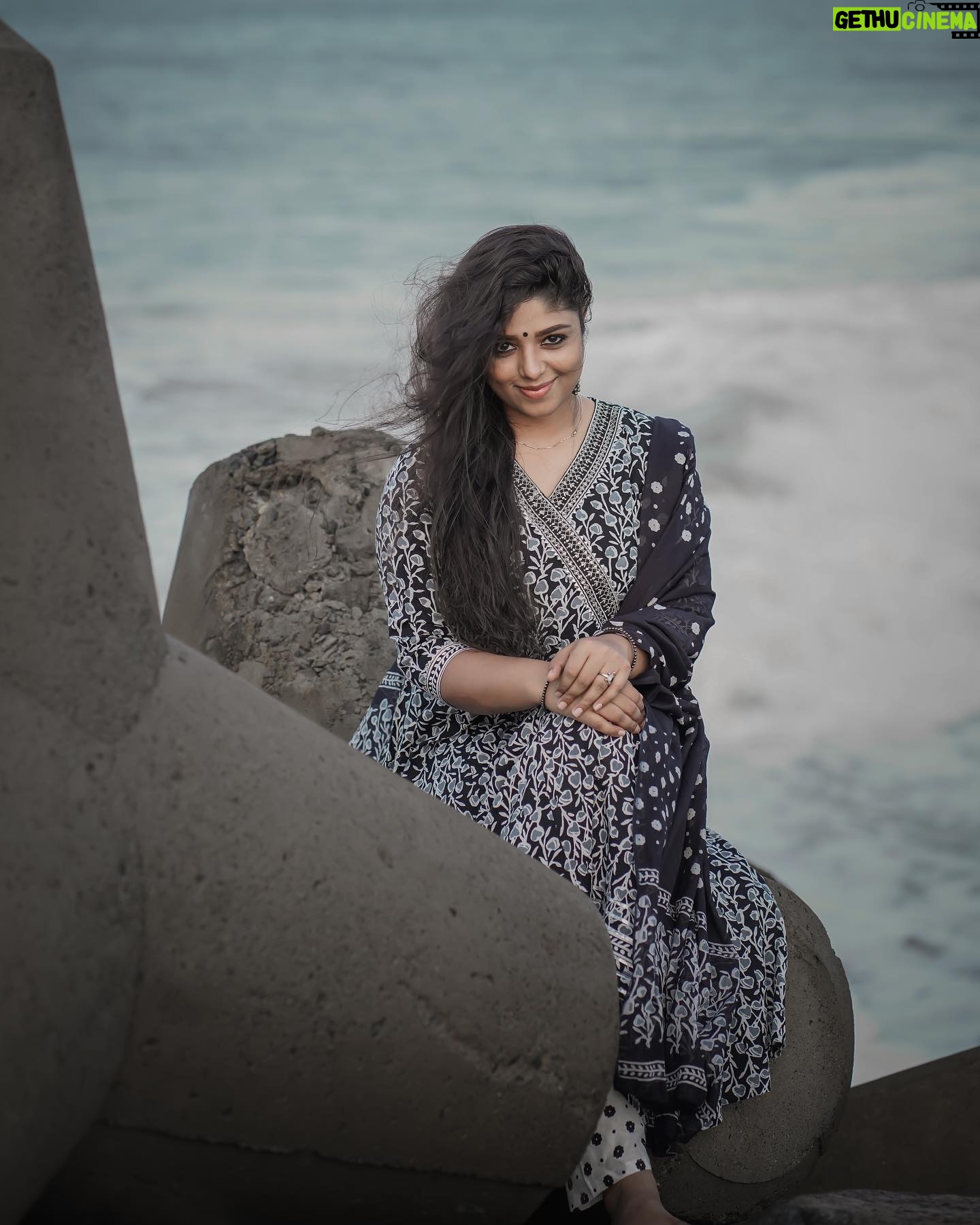 Actress Amala Gireesan HD Instagram Photos and Wallpapers April 2024 ...