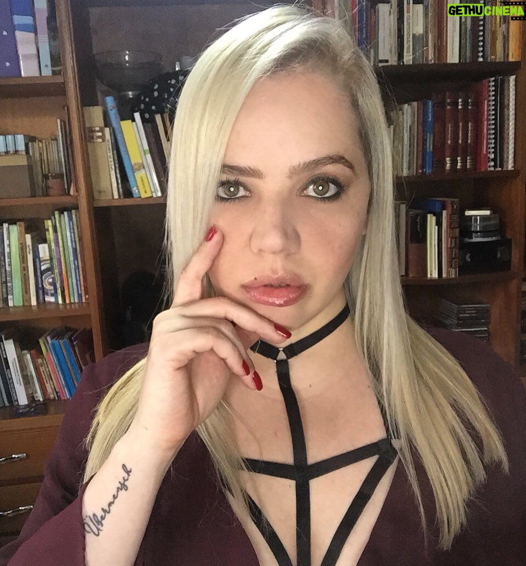 Actress Ámbar Díaz HD Instagram Photos and Wallpapers April 2021 ...