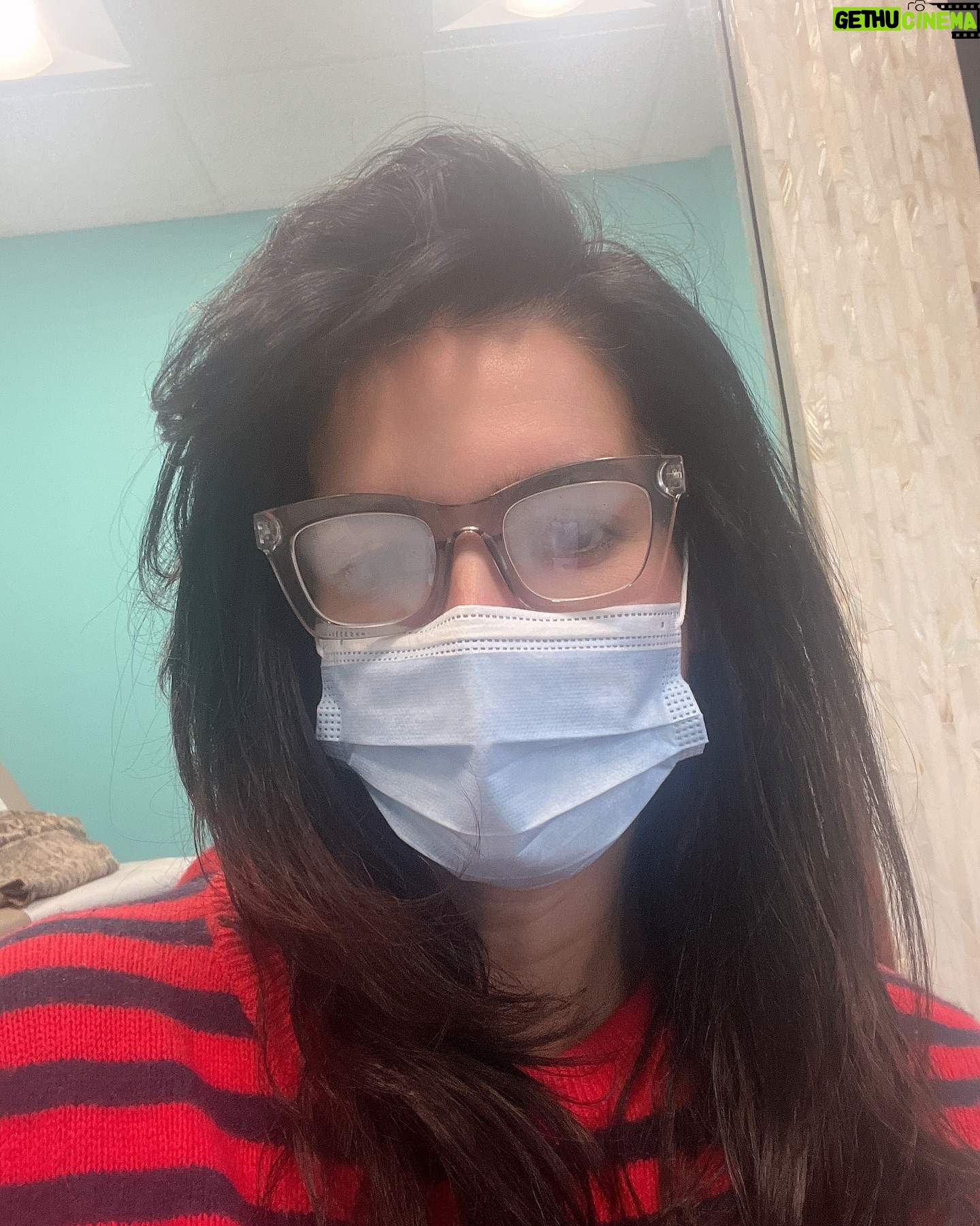 Angie Harmon Instagram – At the doctors office. I think. 😷🤔😶‍🌫️🌫️😂 # ...