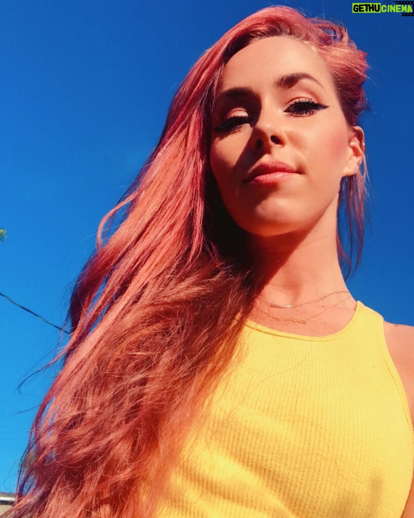 Actress Arianna Powell HD Instagram Photos and Wallpapers October 2019 ...
