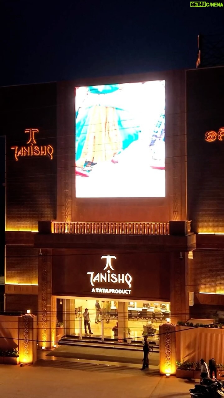 Arpita Kar Instagram – This Akshaya Tritiya Visit the largest & the ...