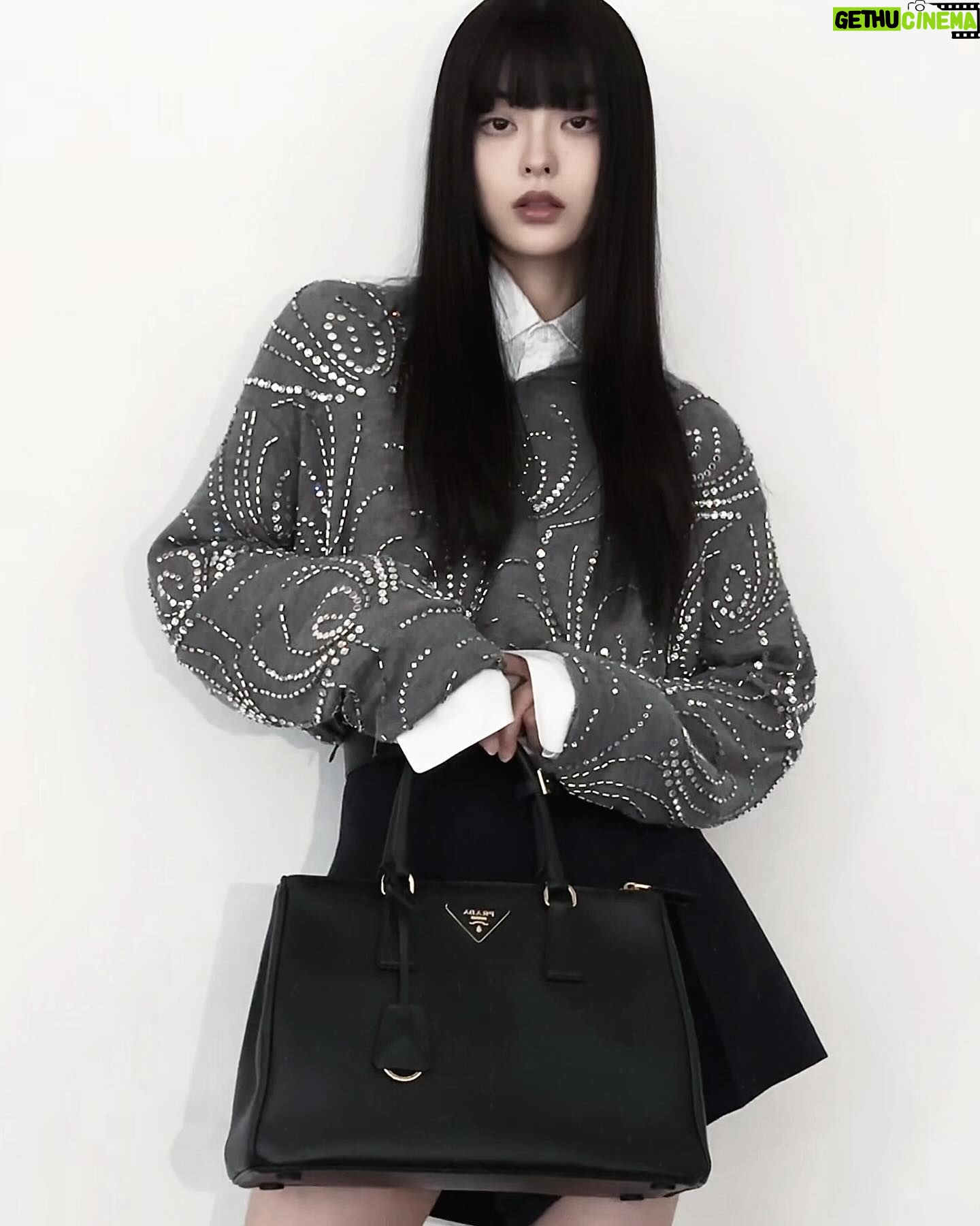 Bae Gang-hee Instagram – #PradaGalleria #ad @prada | Gethu Cinema