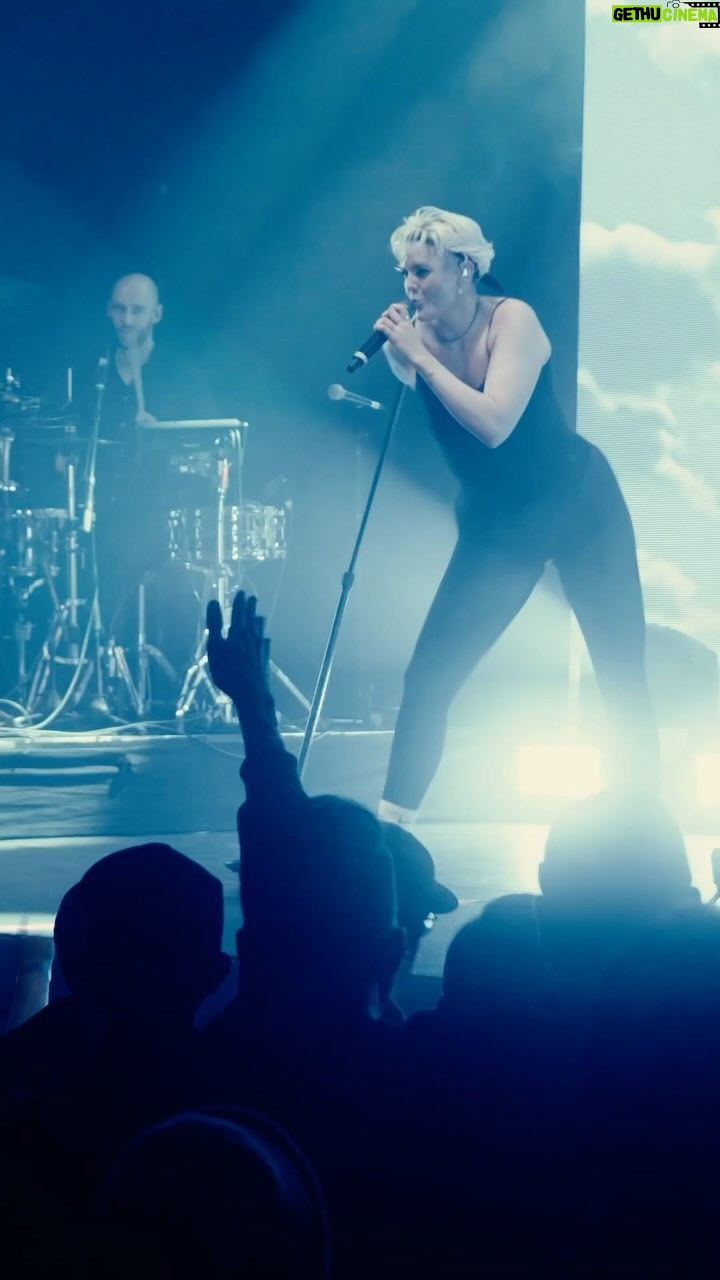 Betty Who Instagram – I LOVE YOU ALWAYS FOREVER – LIVE FROM THE BIG ...