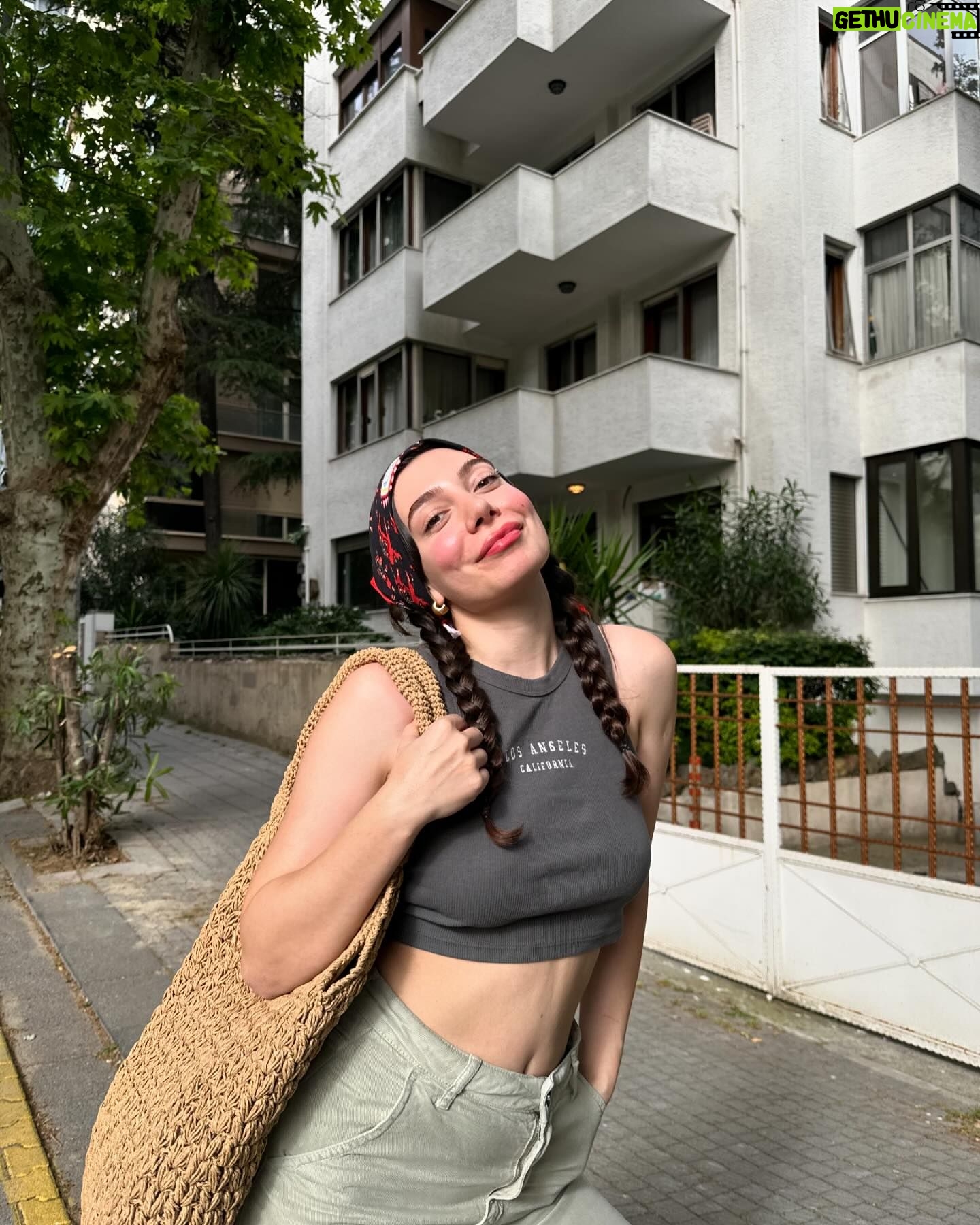 Actress Birsu Demir HD Instagram Photos and Wallpapers June 2024 ...