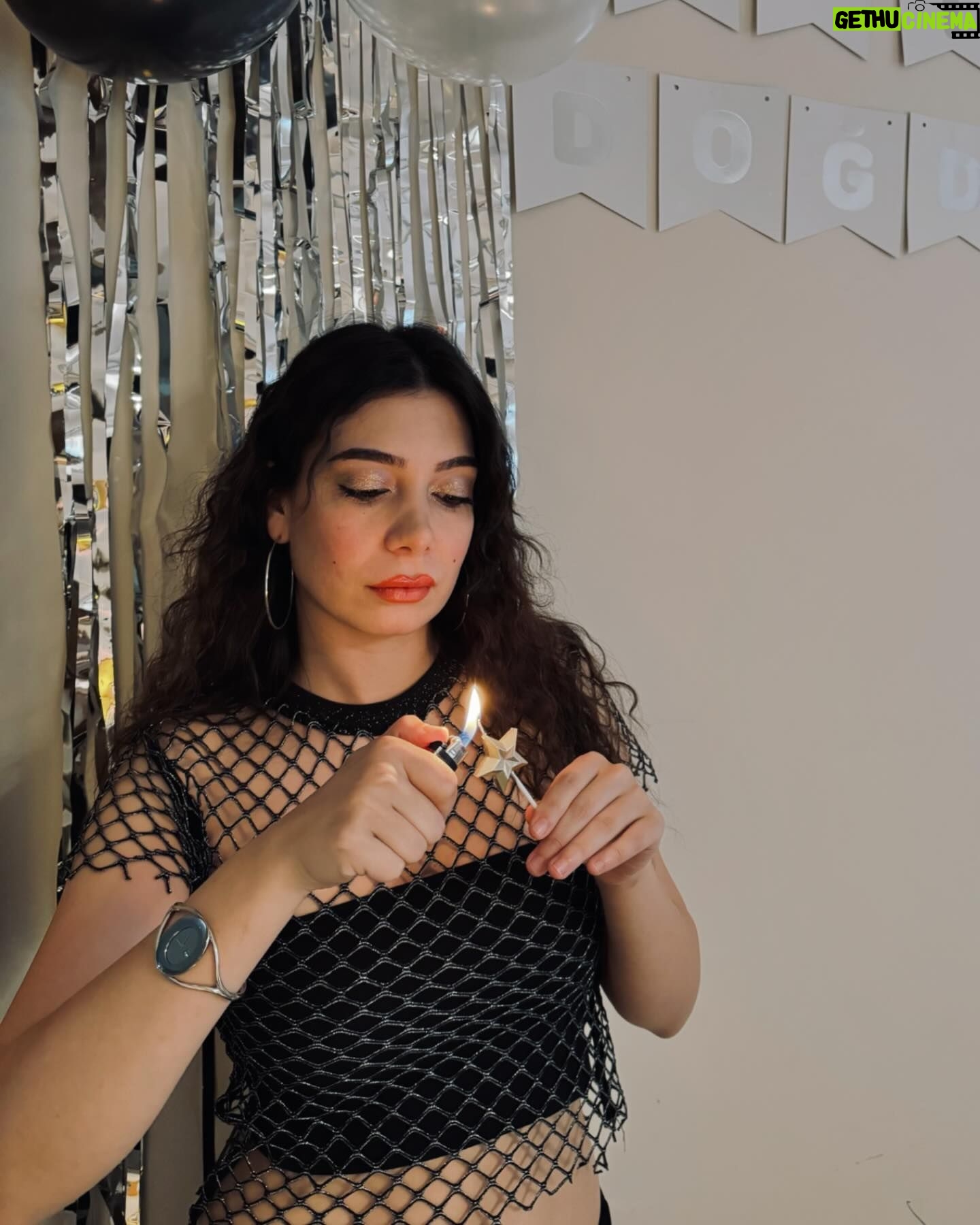 Actress Birsu Demir HD Instagram Photos and Wallpapers June 2024 ...