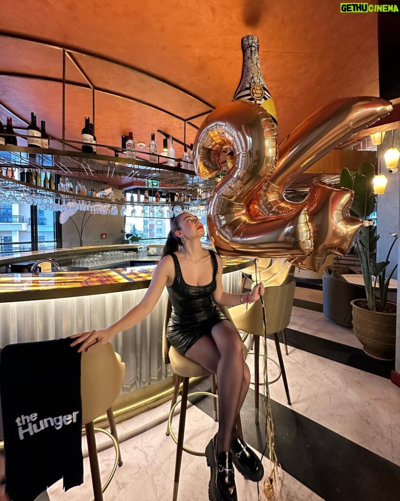 Actress Birsu Demir HD Instagram Photos and Wallpapers June 2023 ...