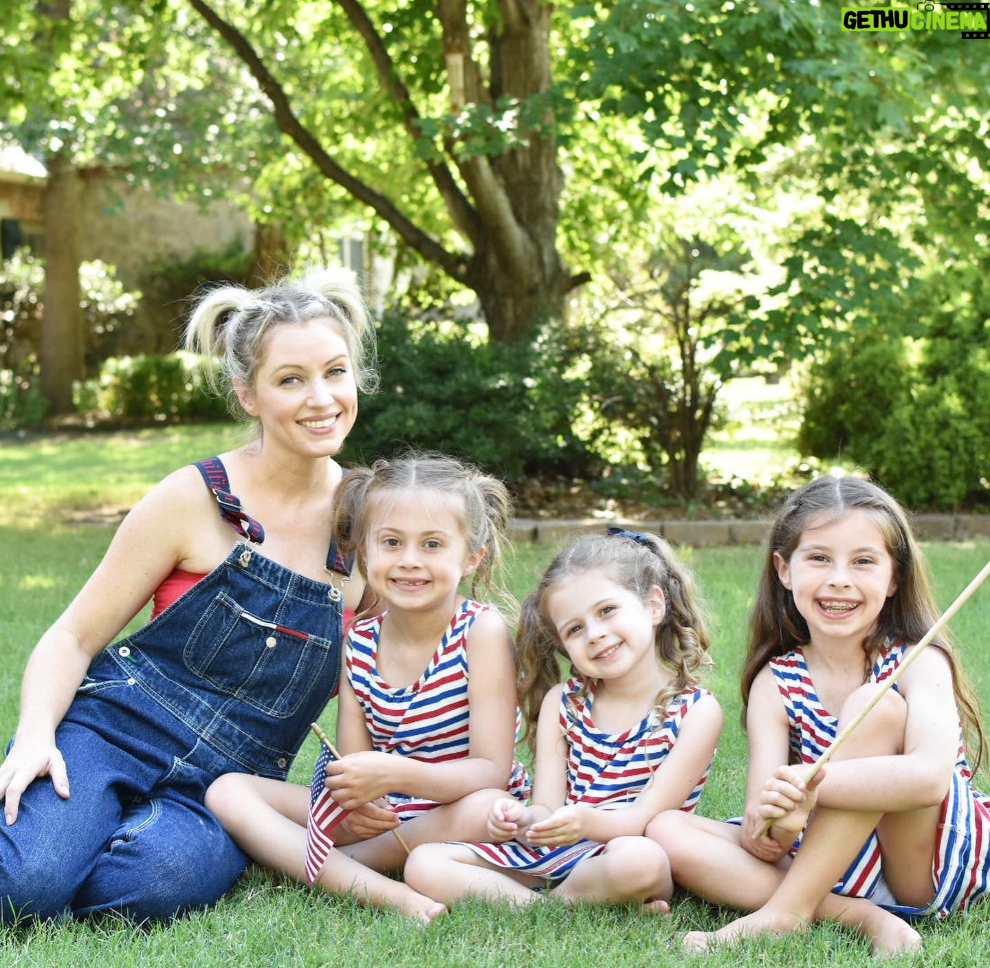 Actress Britney Haynes HD Instagram Photos and Wallpapers August 2022 ...