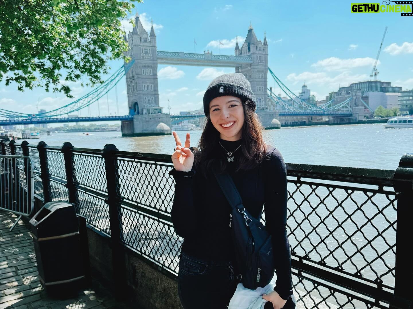 Actress Chelsea Cook HD Instagram Photos and Wallpapers June 2024 ...