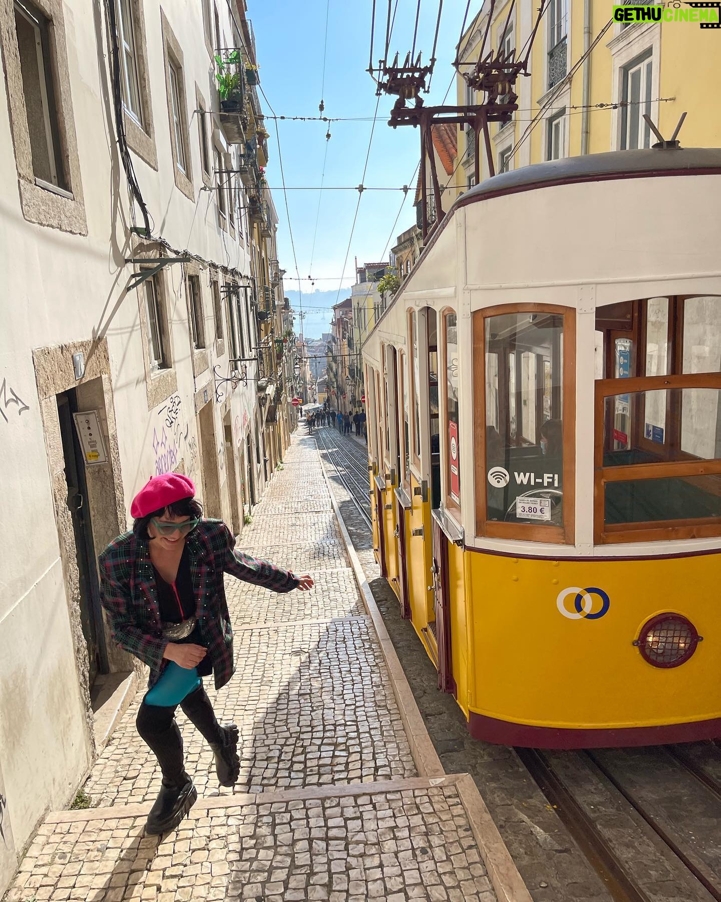 Chelsea Sheets | Gethu Cinema