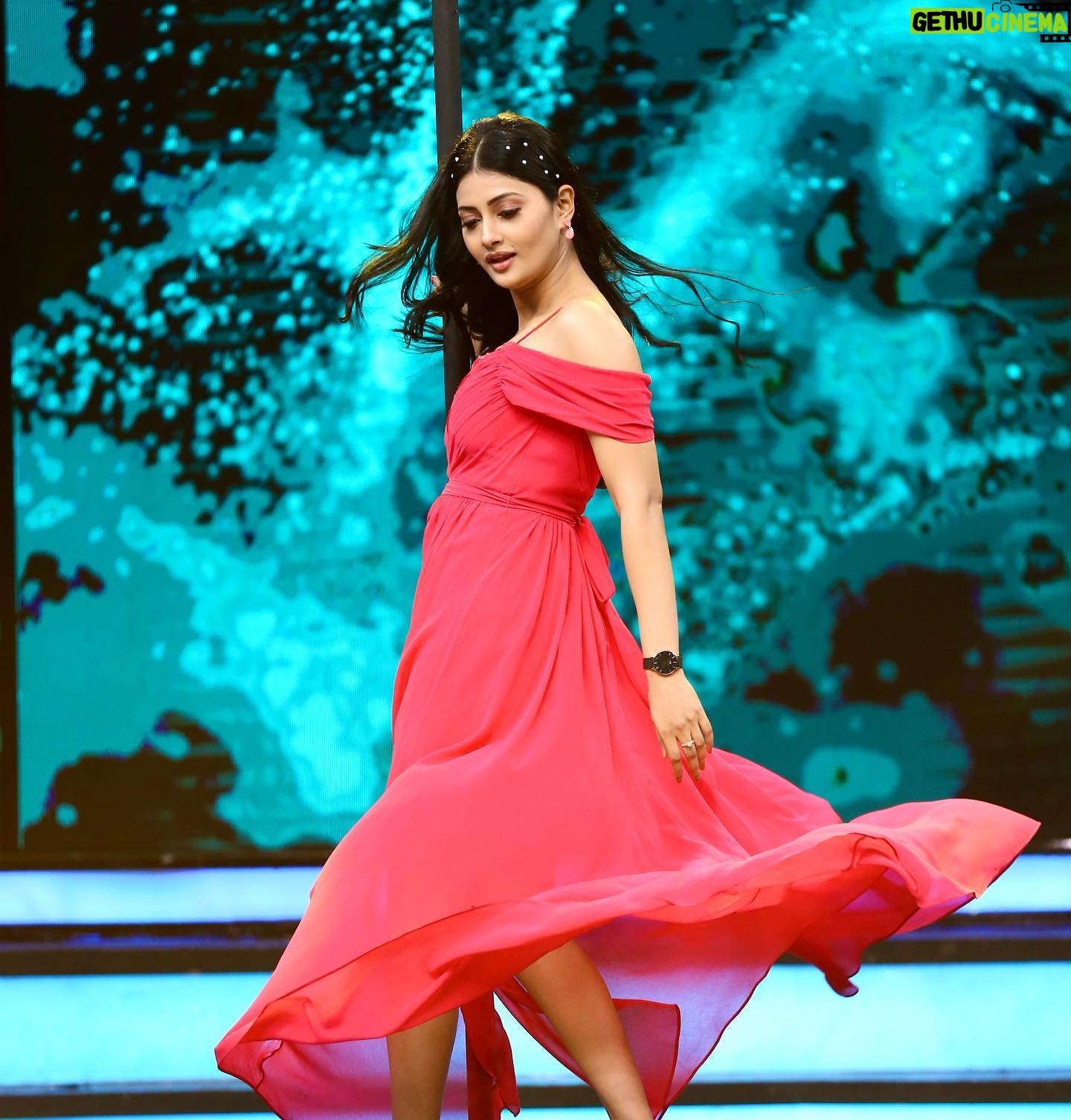 Debjani Modak Instagram – 📸 @yadala.ashok 🎀 @praneetha_beautymakeover ...