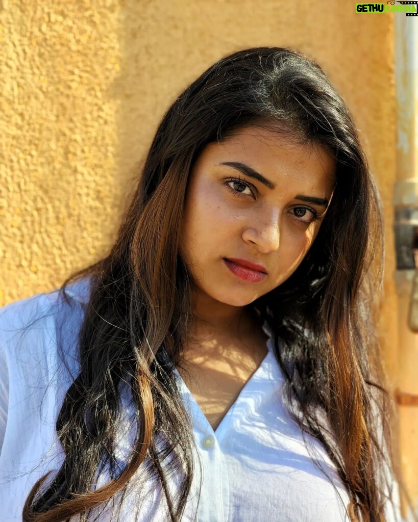 Actress Deepthi Rajendra HD Instagram Photos and Wallpapers January ...