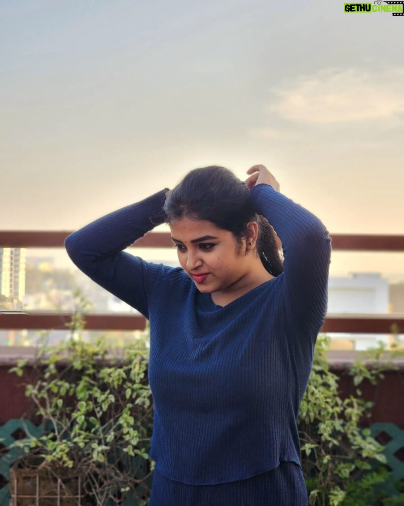 Actress Deepthi Rajendra HD Instagram Photos and Wallpapers January ...