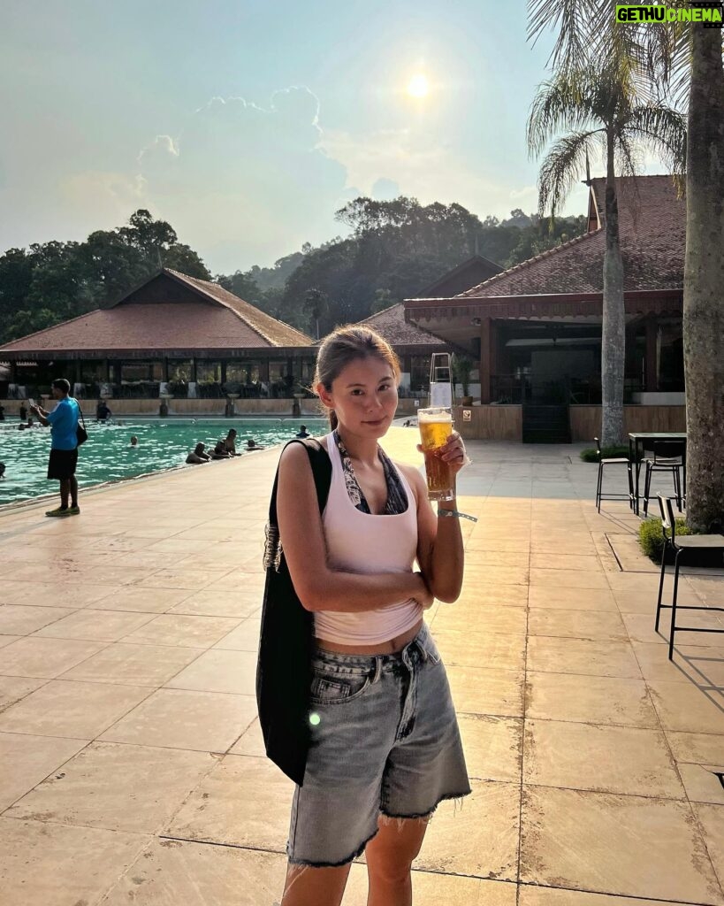 Actress Denise Camillia Tan HD Instagram Photos and Wallpapers November ...